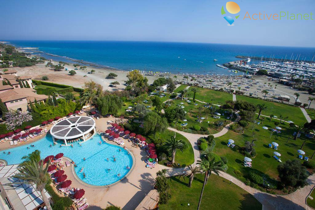 ST. RAPHAEL RESORT 5*