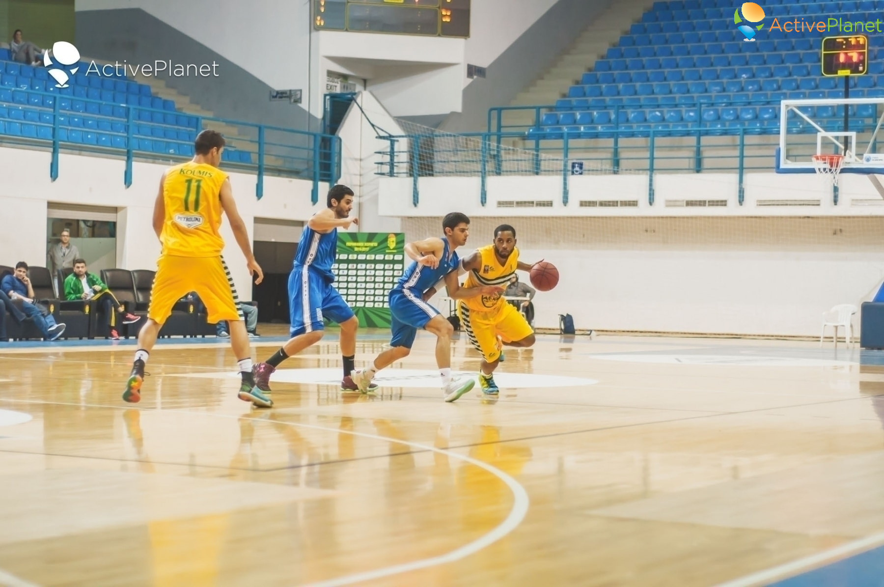 Basketball (FIBA) training camps
