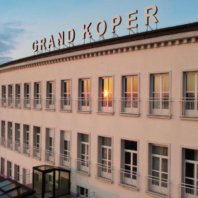 Grand Koper Hotel