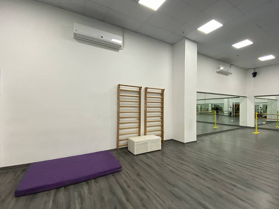 Sport venue SENZO SPORTING CLUB for the team training camps