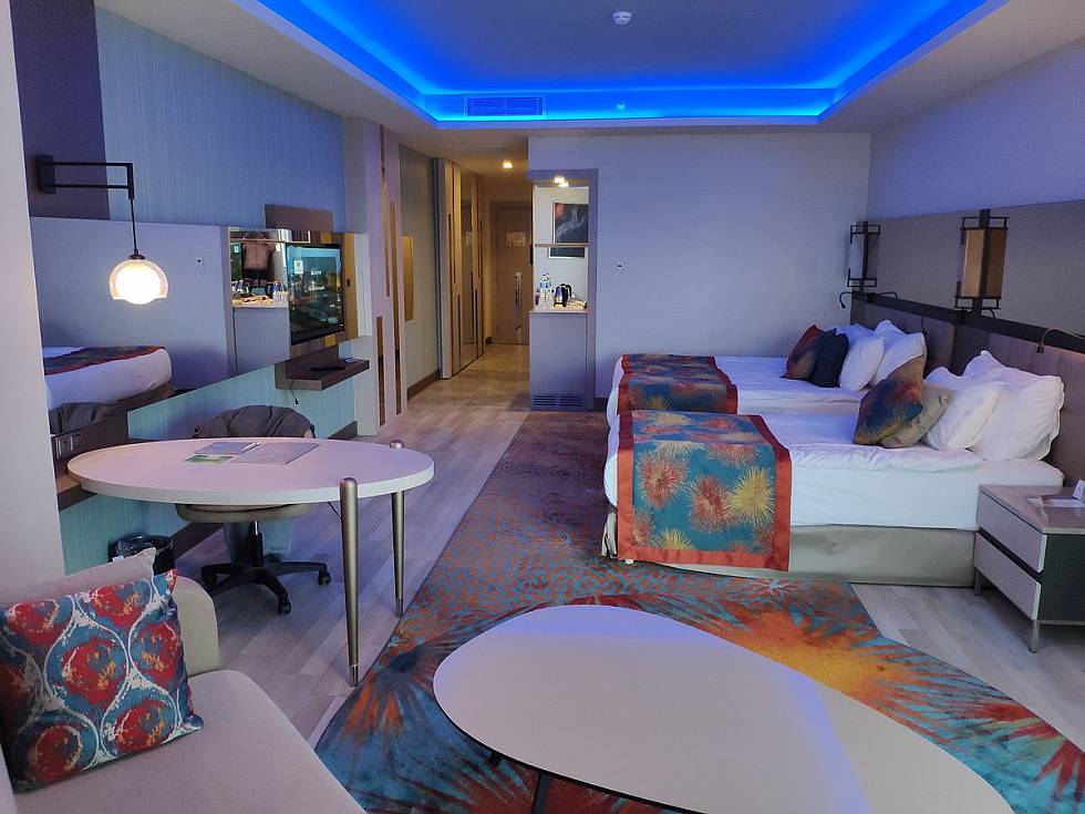 Royal Seginus Hotel