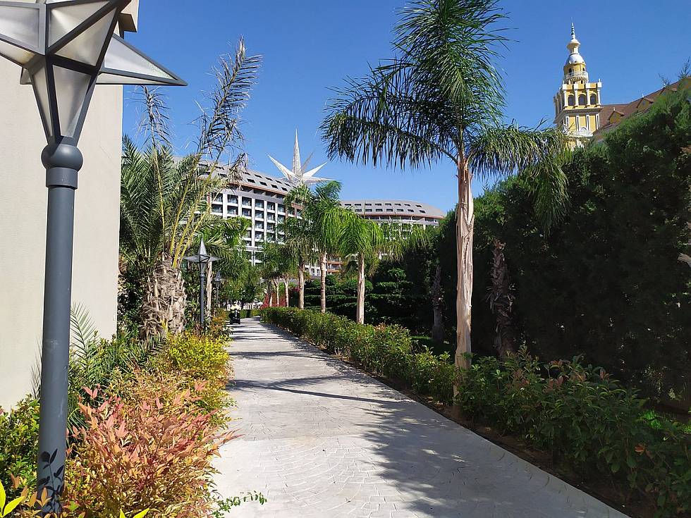 Royal Seginus Hotel