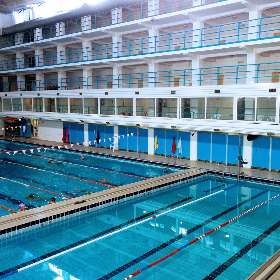 Sport venue Cavina swimming pool - Borgo Panigale for the team training ...