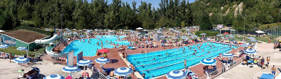 Sport venue Monterenzio swimming pool for the team training camps