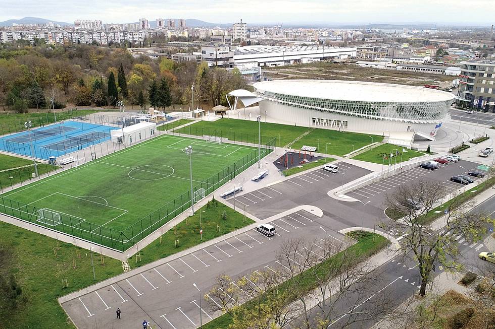 Sport venue Sports complex Park Arena OZK for the team training camps