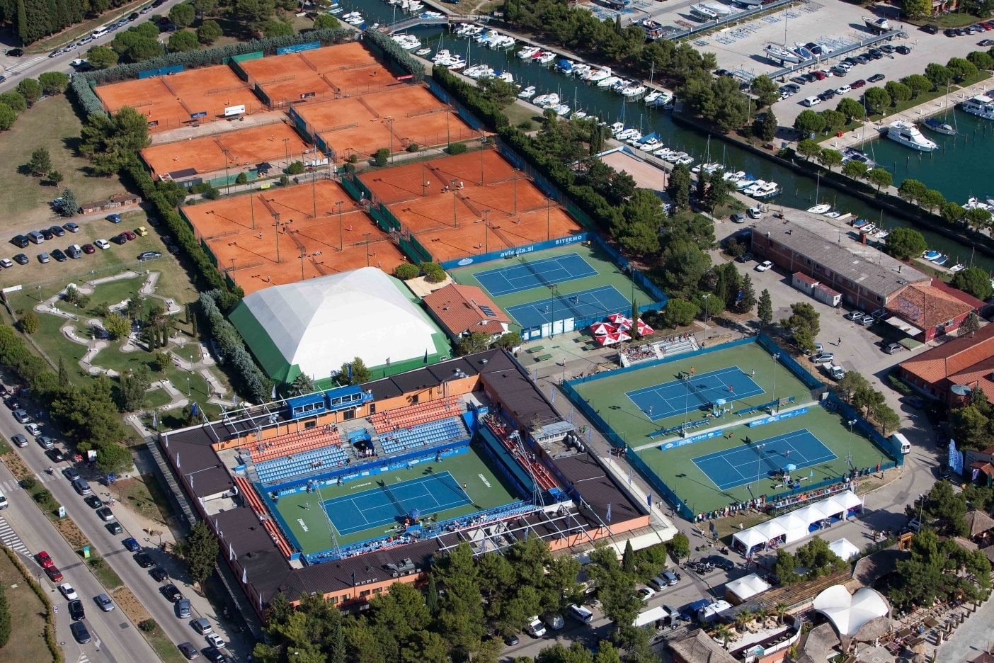 Sport venue Tennis center Portoroz for the team training camps