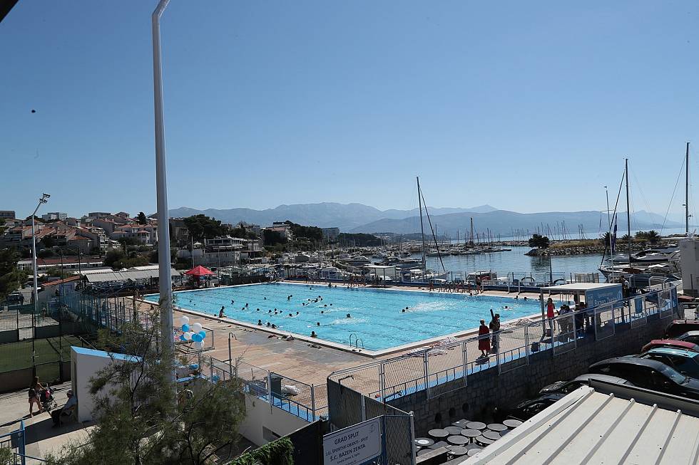 Sport venue Zenta pool Sports Center for the team training camps