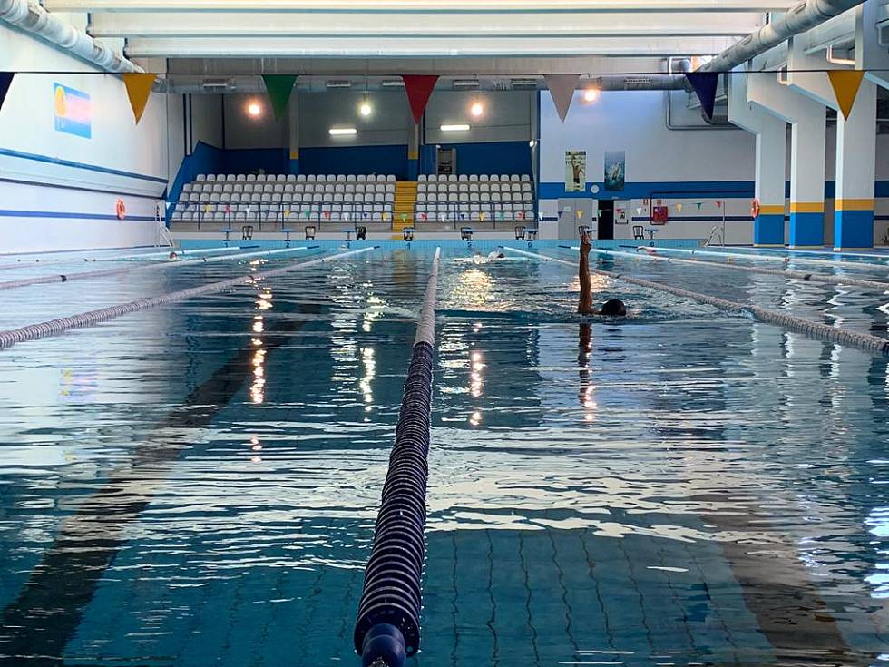 Sport venue David Meca Municipal Pool for the team training camps