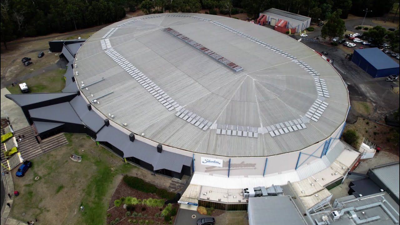 Sport venue Silverdome for the team training camps