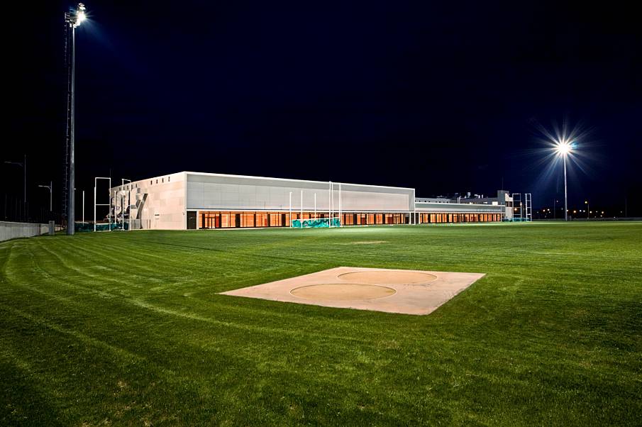 Sport venue High Performance Sports Center of León for the team ...